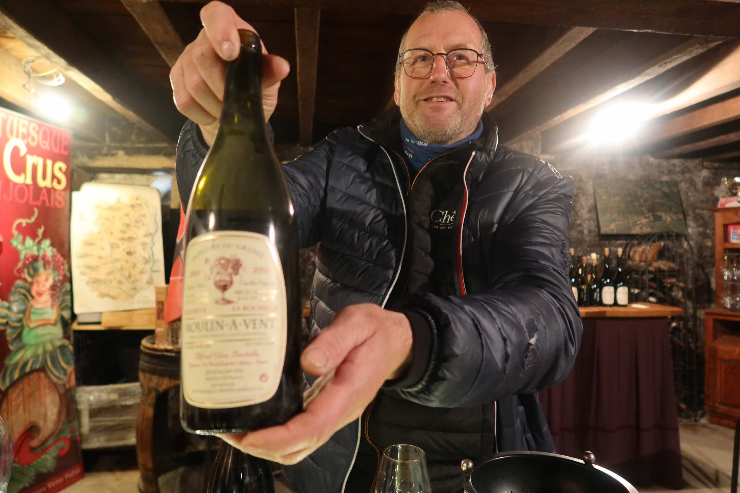 "100 ans du Moulin à Vent" : Franck Bessone, le roi des Caves - Les Buvologues | Vins de ...